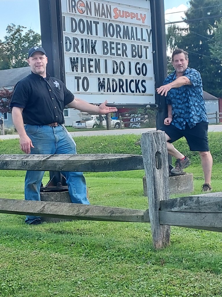 ‘Sign Wars’ Between Business Owners Lightens Mood in Newbury | Geauga ...