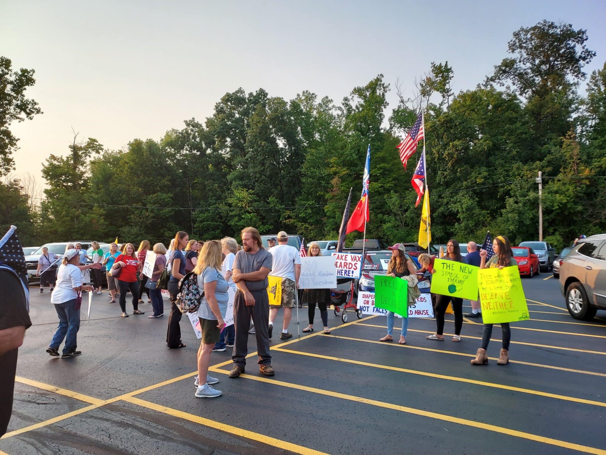 Split West G Crowd Attracts Media Attention | Geauga County Maple Leaf