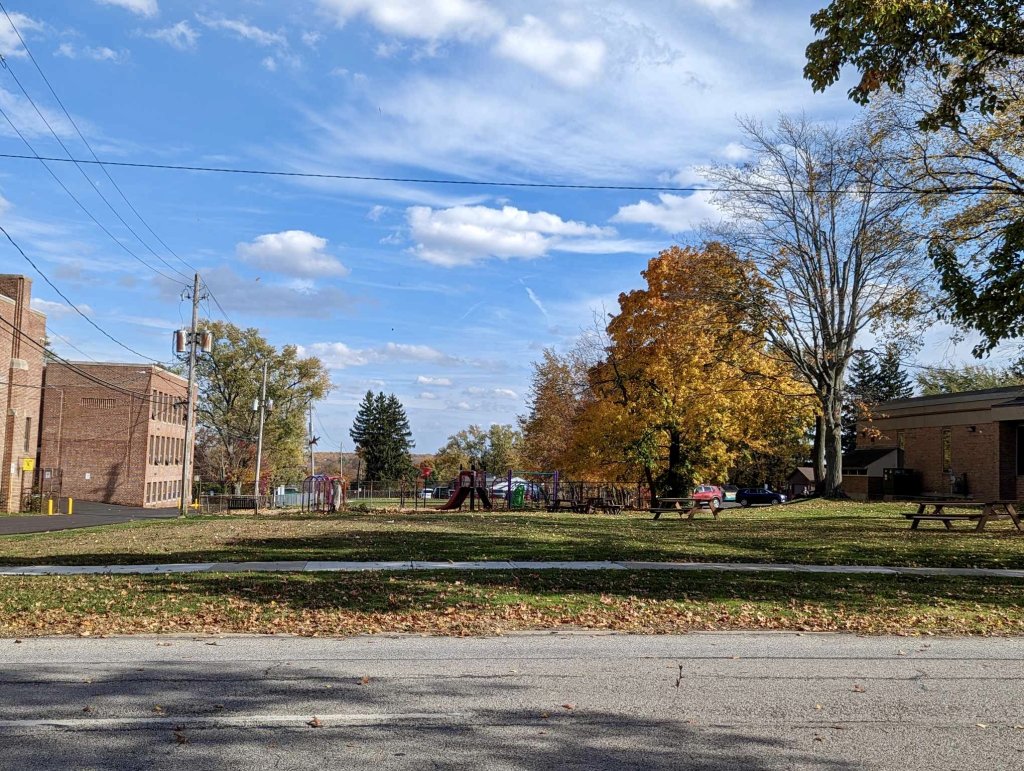 GCPL: Chardon Could Lose Branch on Square | Geauga County Maple Leaf