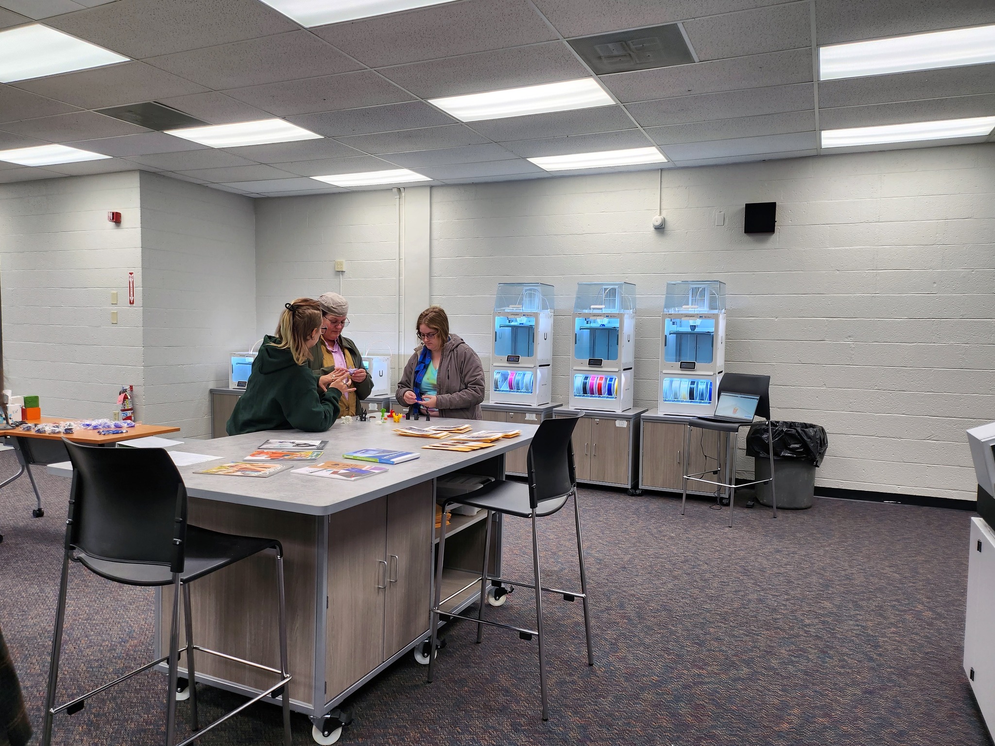 GCPL ‘Maker Space’ Invites Chardon Community to Create | Geauga County ...