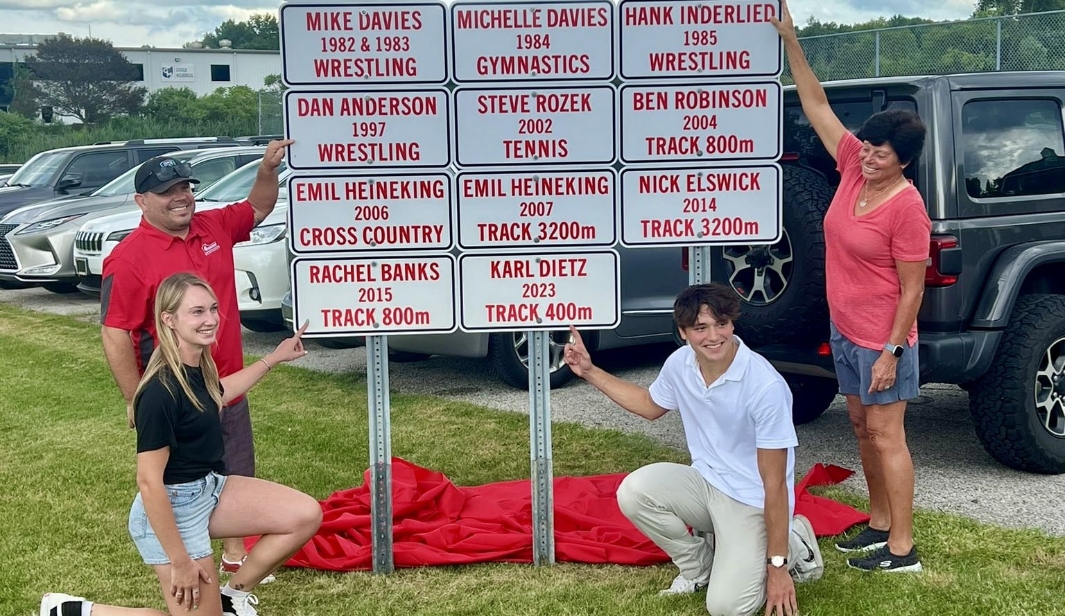 Chardon Champs Signs Unveiled | Geauga County Maple Leaf