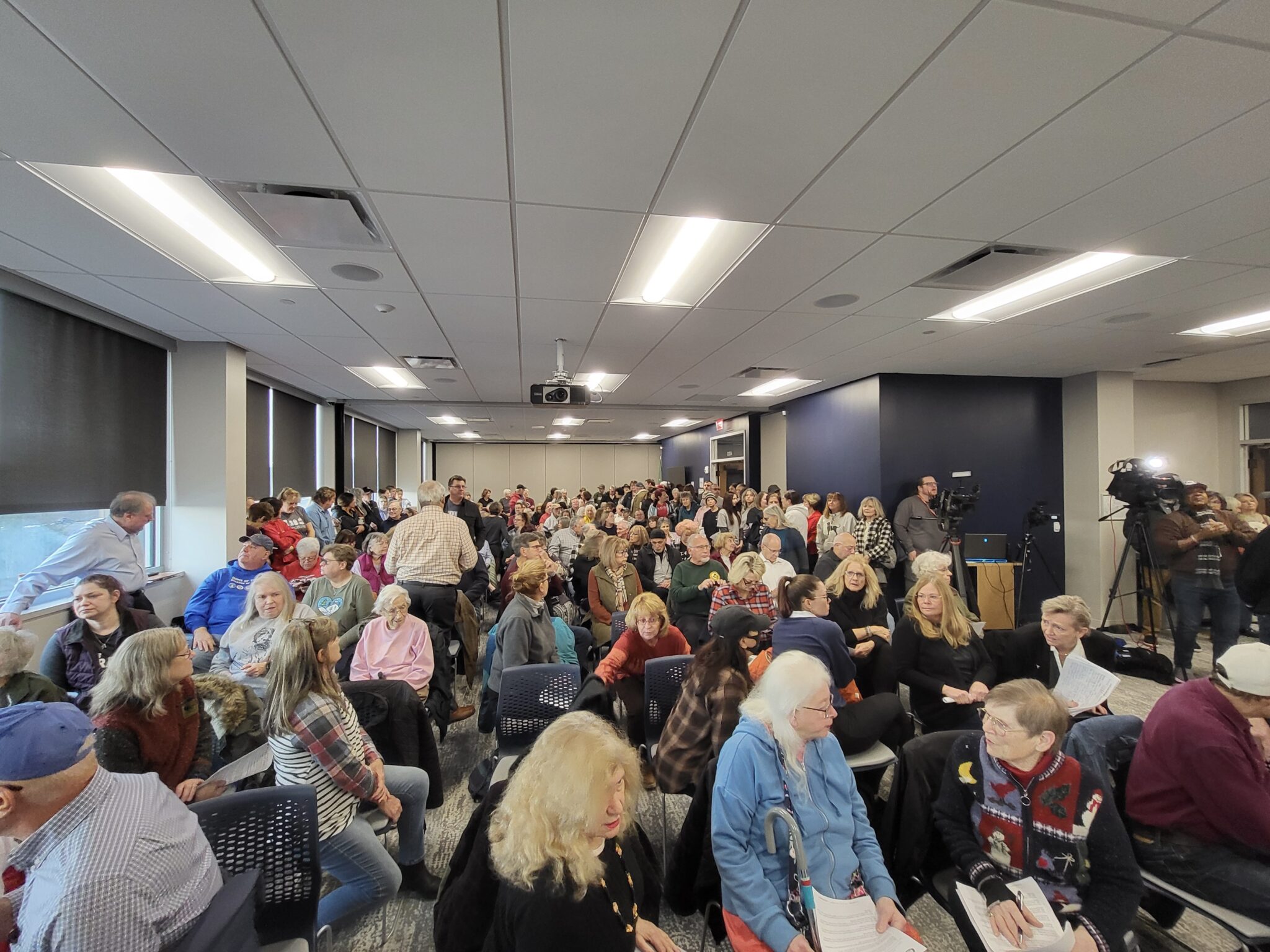 Residents Flood Commissioners Meeting with Granito Support | Geauga ...