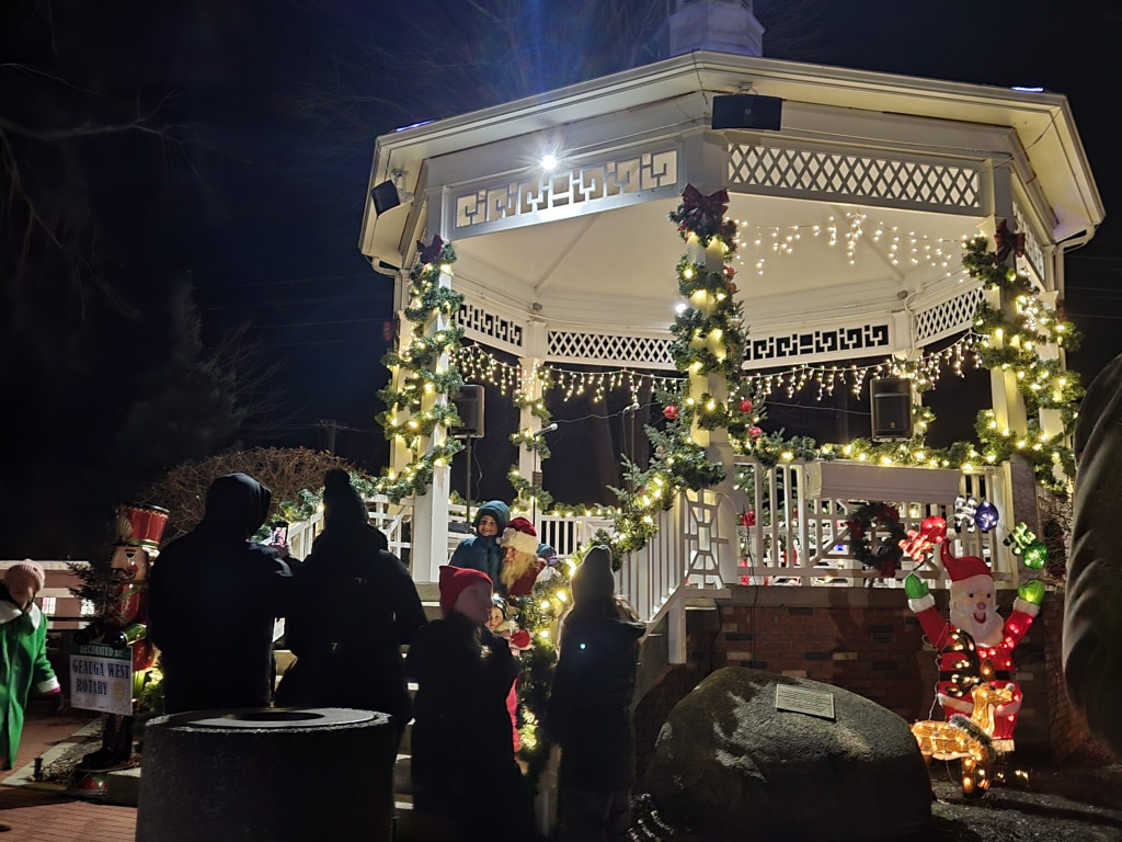 Chester Winterfest a Community Wonderland | Geauga County Maple Leaf