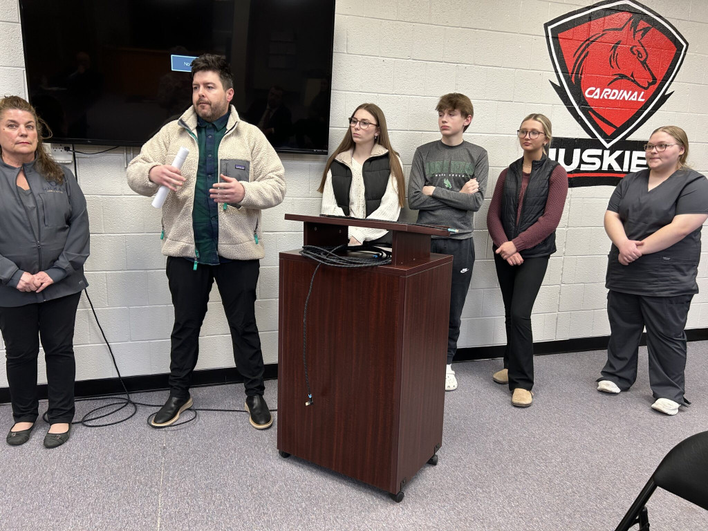 Ohman Family Living Trains 6 Cardinal Students | Geauga County Maple Leaf