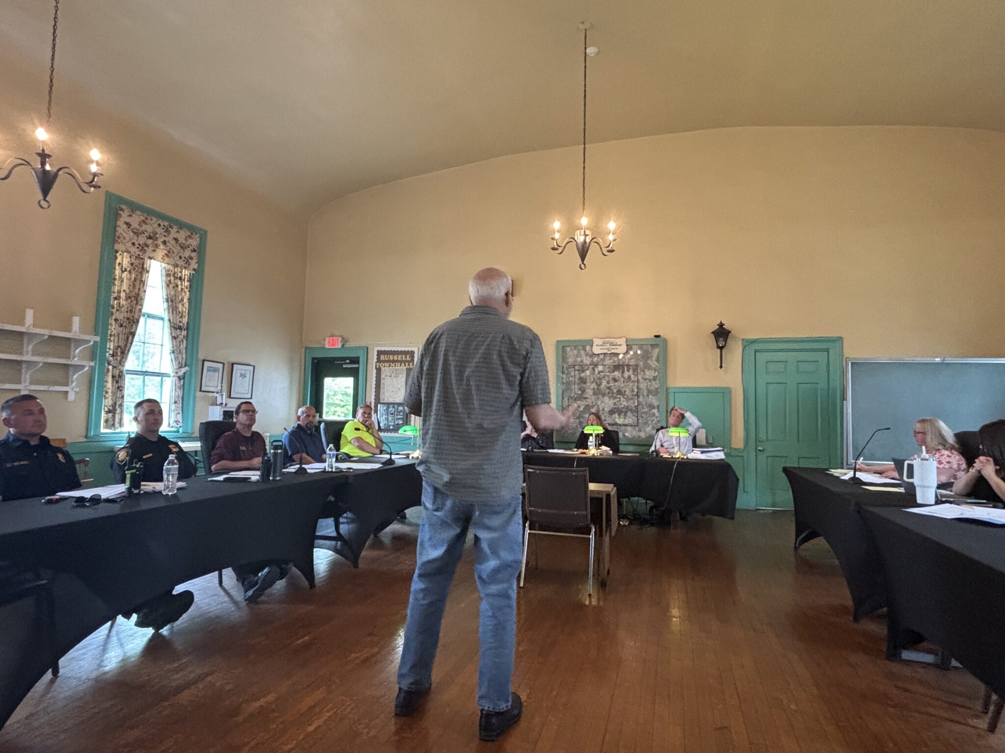 Russell Trustees Update Residents on House Demolition | Geauga County ...