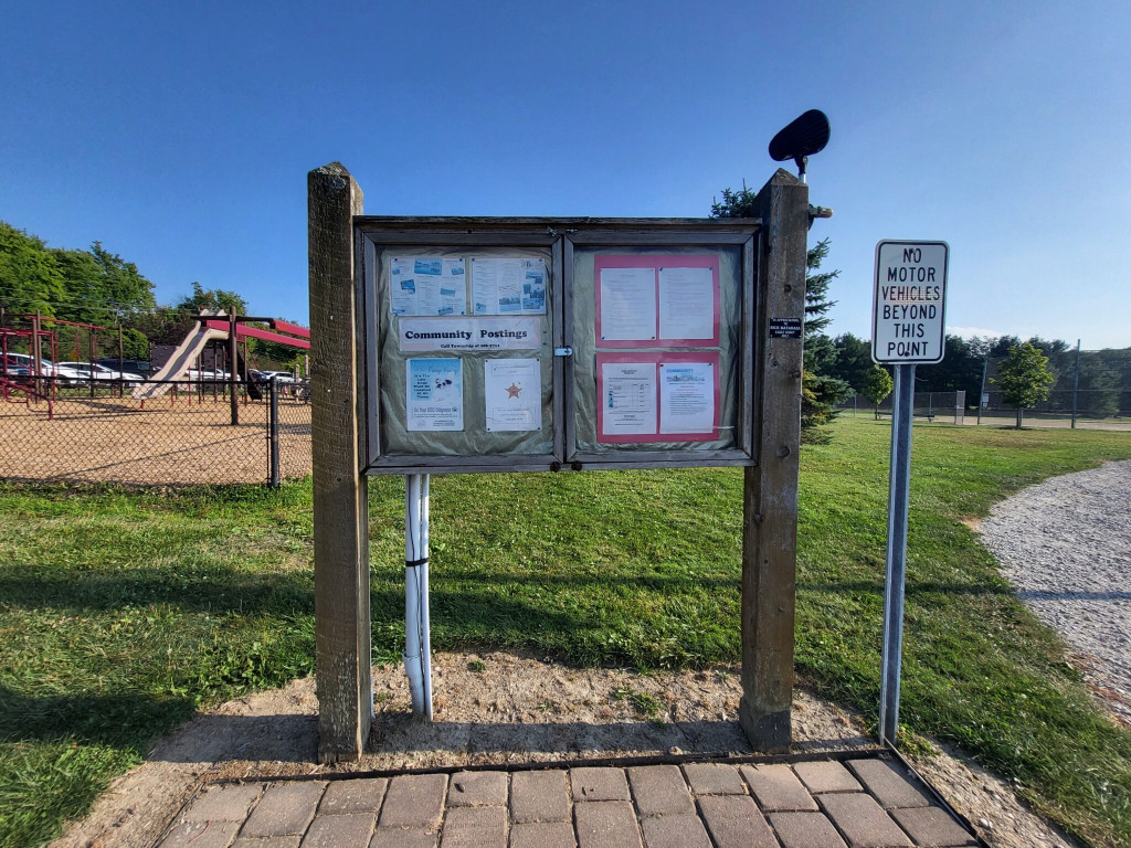 Chardon Trustees Consider New Pavilion Sign | Geauga County Maple Leaf