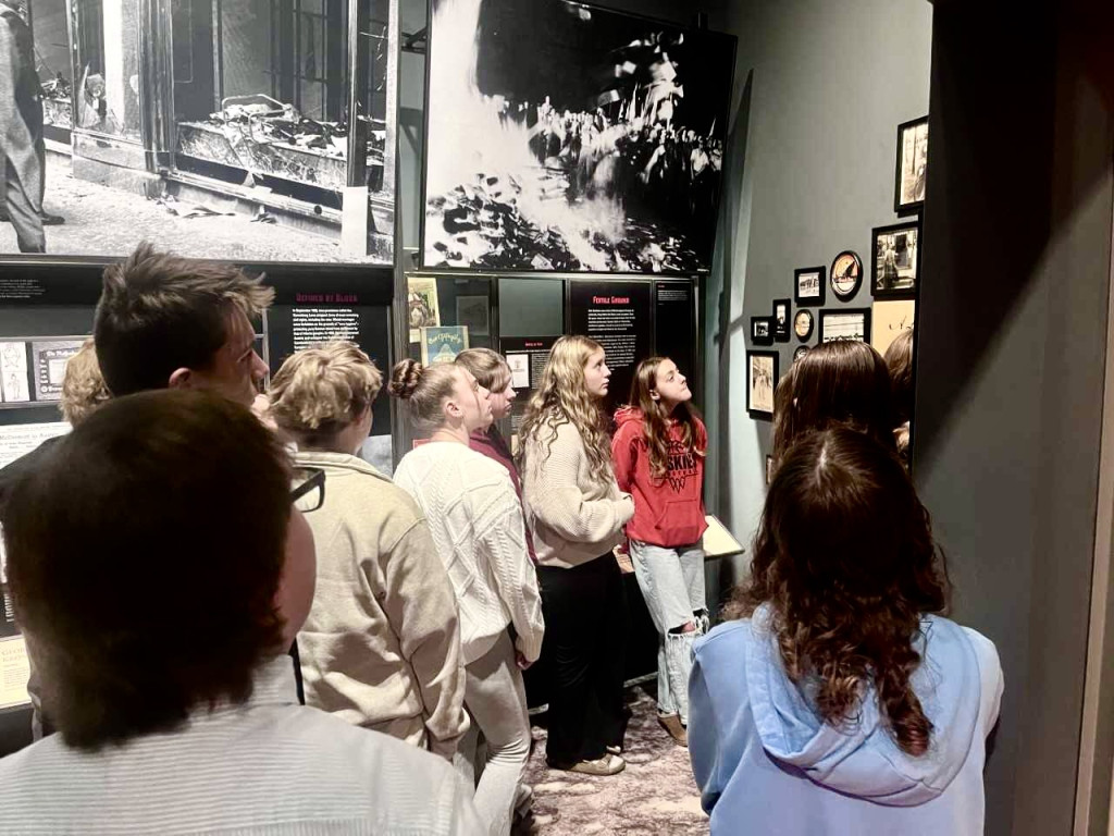 Cardinal Class Visits Holocaust Museum in Beachwood | Geauga County ...